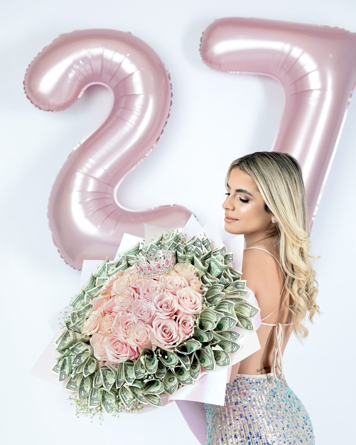 20+ Creative Birthday Photoshoot Ideas for All Ages - WishesFusion🌟