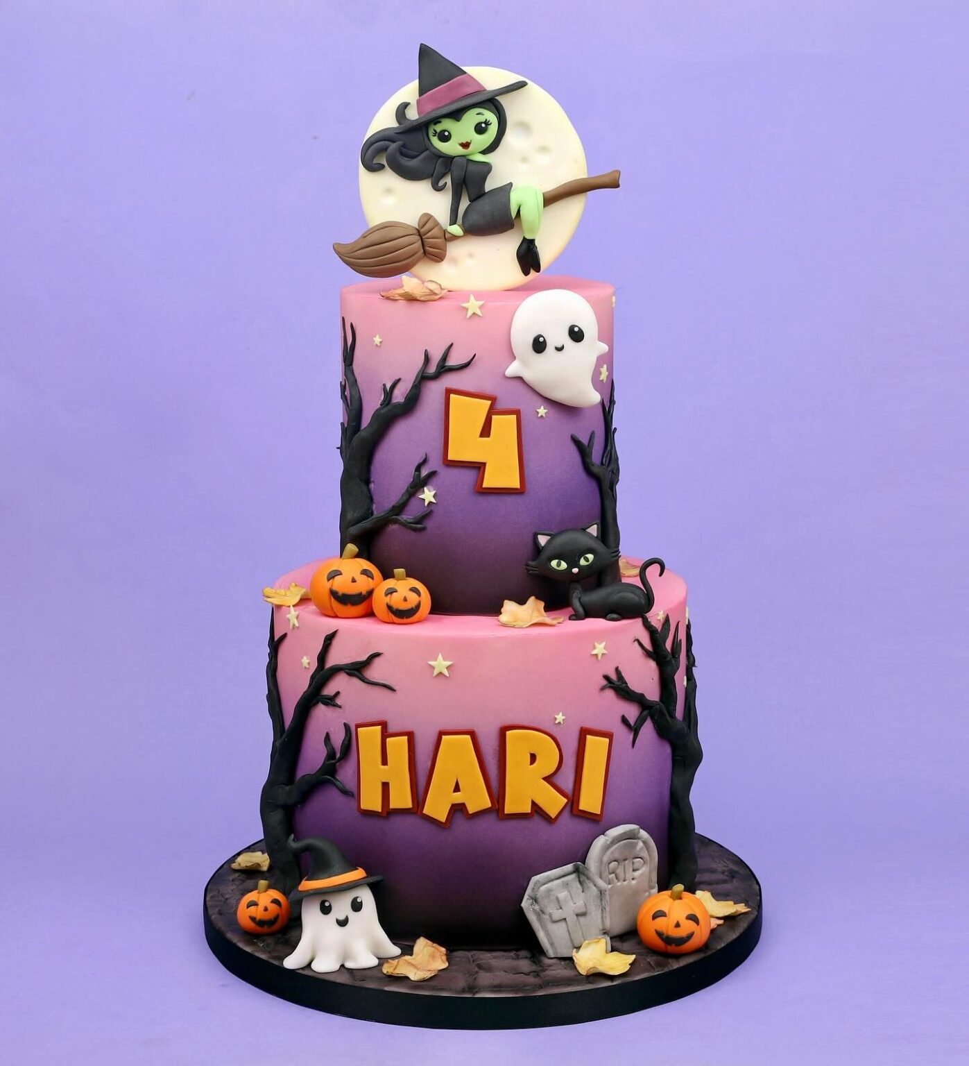 16 Spooky Halloween Birthday Cake Ideas You'll Love 🎃