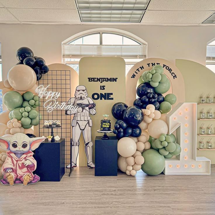 20 Star Wars Party Decorations Ideas | Epic Ideas for Every Fan