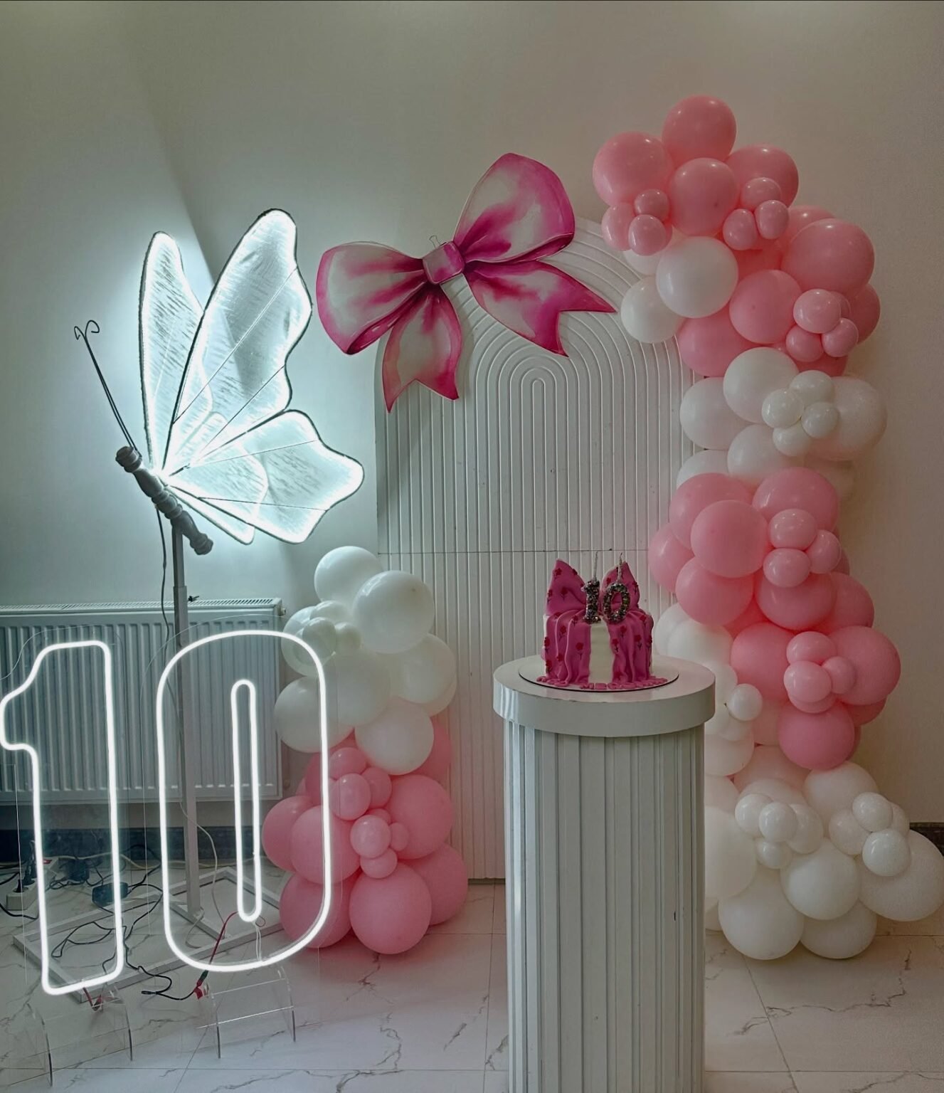 18 Easy & Stylish Balloon Decoration Ideas to Try