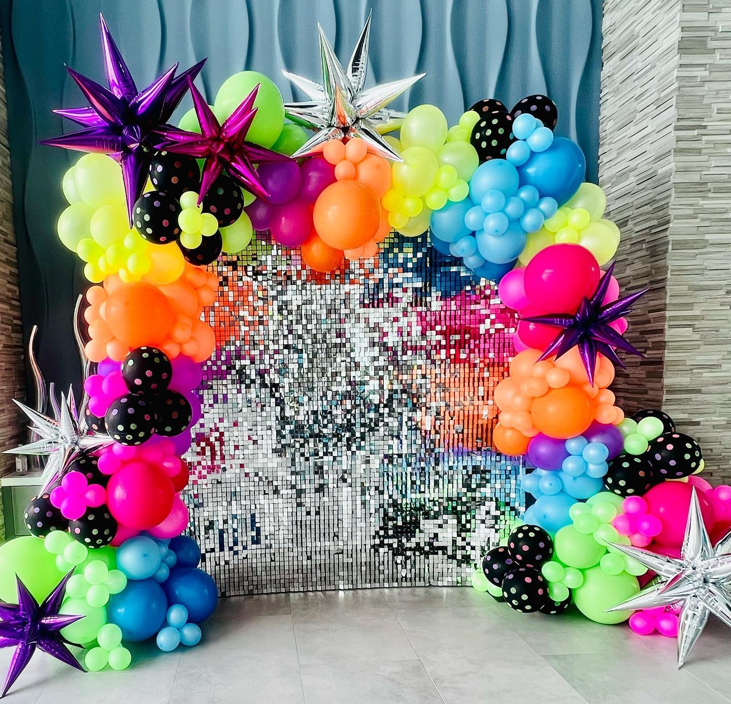 21 Neon Glow Birthday Rave Ideas | Epic Party Themes & Decor