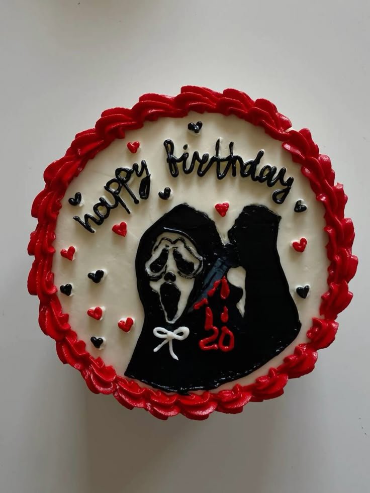 20 Scream Birthday Cake Ideas That’ll Terrify & Delight Fans
