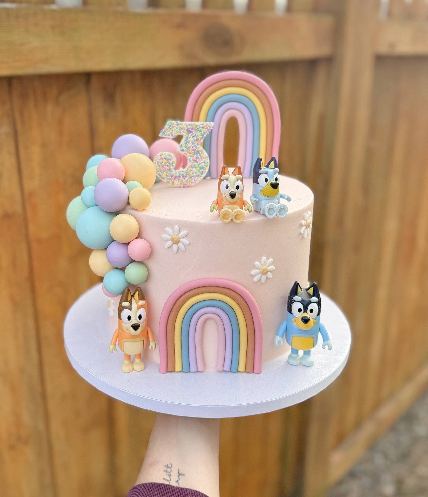 20 Bluey Birthday Cakes So Cute, You Won’t Want to Slice Them!