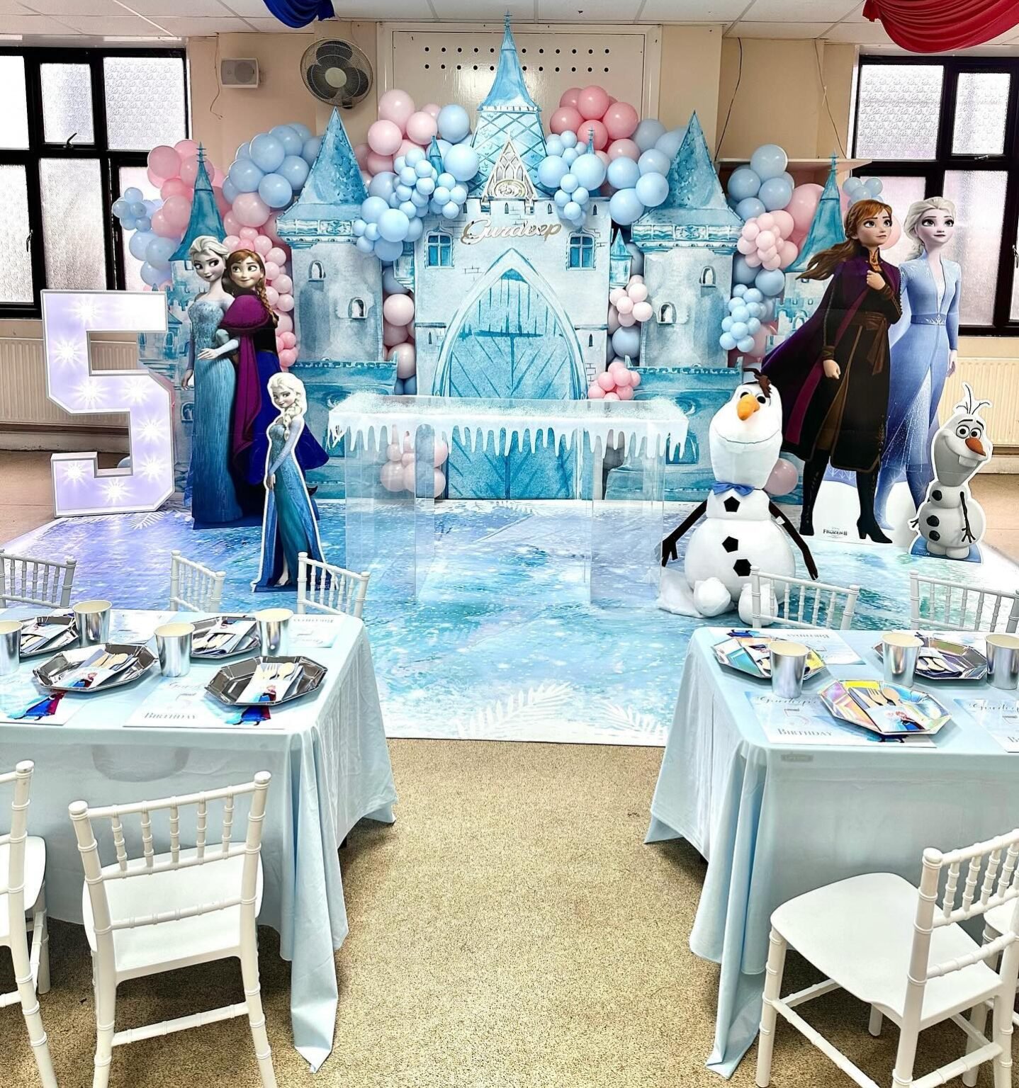 20 Frozen Party Ideas | Magical Themes, Decorations & Fun Activities