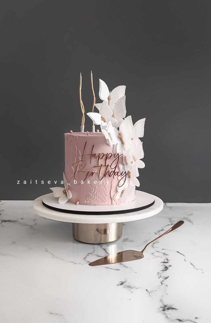 20 Ladies Birthday Cake Ideas | Elegant & Creative Designs