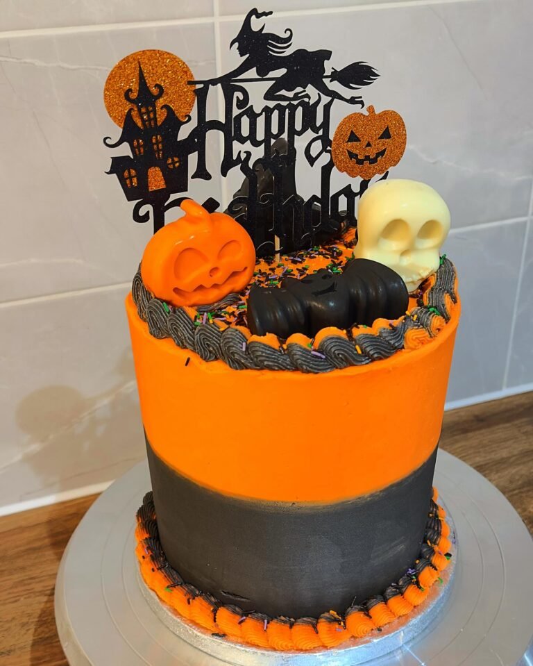 20 Halloween Cake Designs | Spooky & Creepy