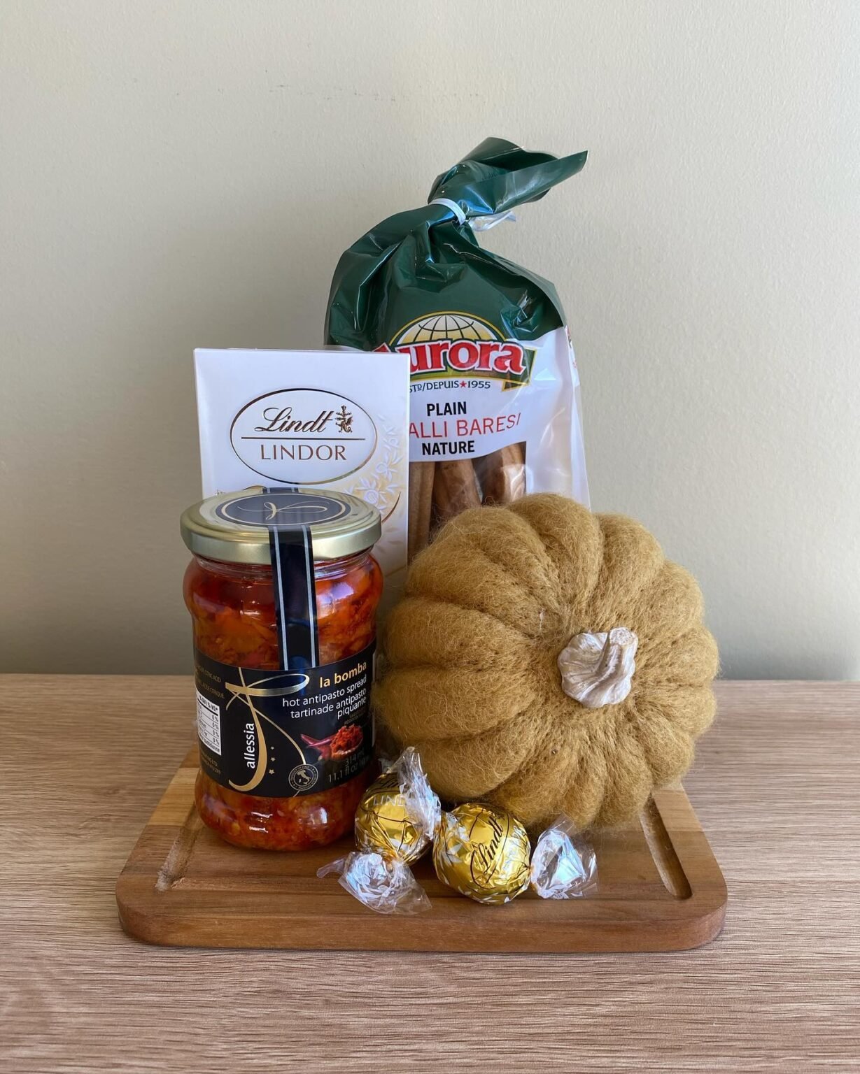 20 Thanksgiving Gift Ideas to Show Gratitude in 2025