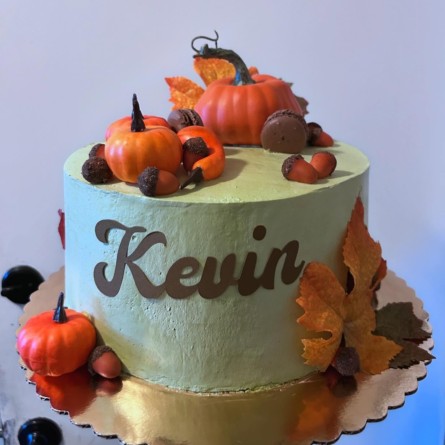 Fall Birthday Cake Ideas: 20 Seasonal Designs for Autumn Celebrations