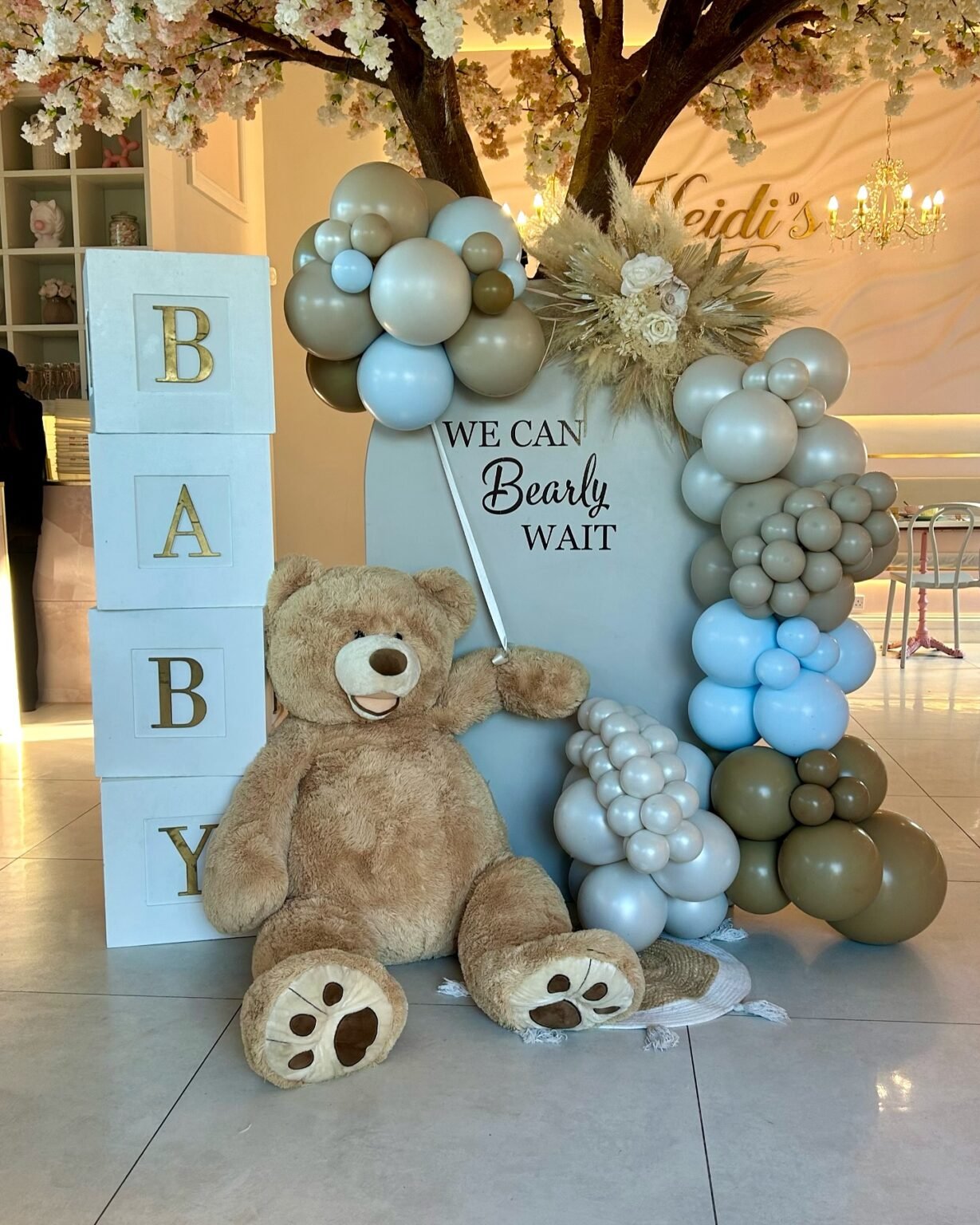 20 Stunning Baby Shower Balloon Arch Ideas & Inspiration 2025