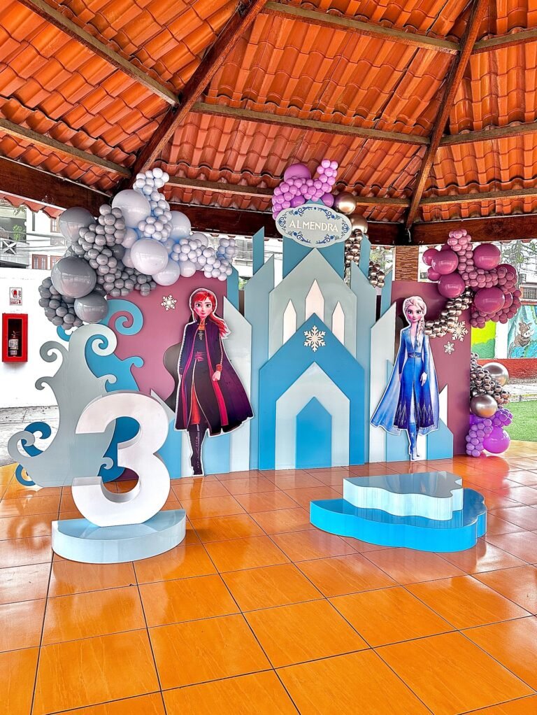 20 Frozen Party Ideas | Magical Themes, Decorations & Fun Activities