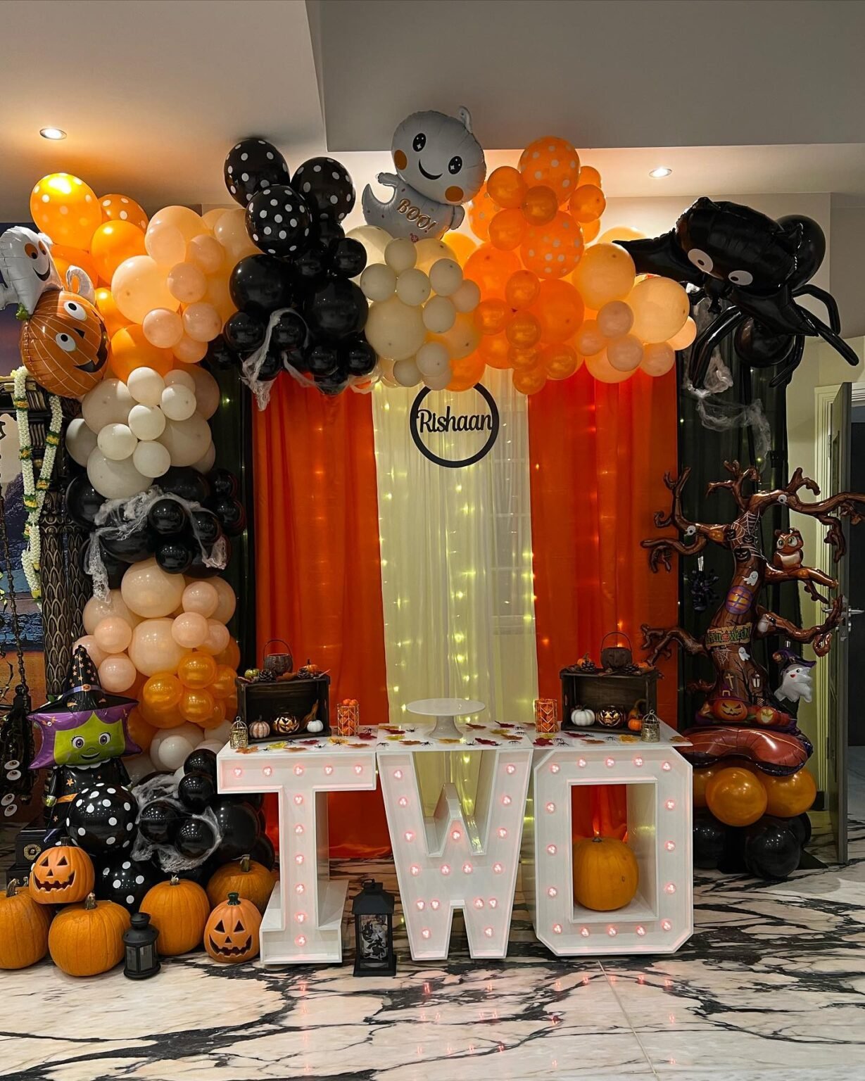 22 Halloween Birthday Party Ideas | Spooky & Fun Celebration Tips