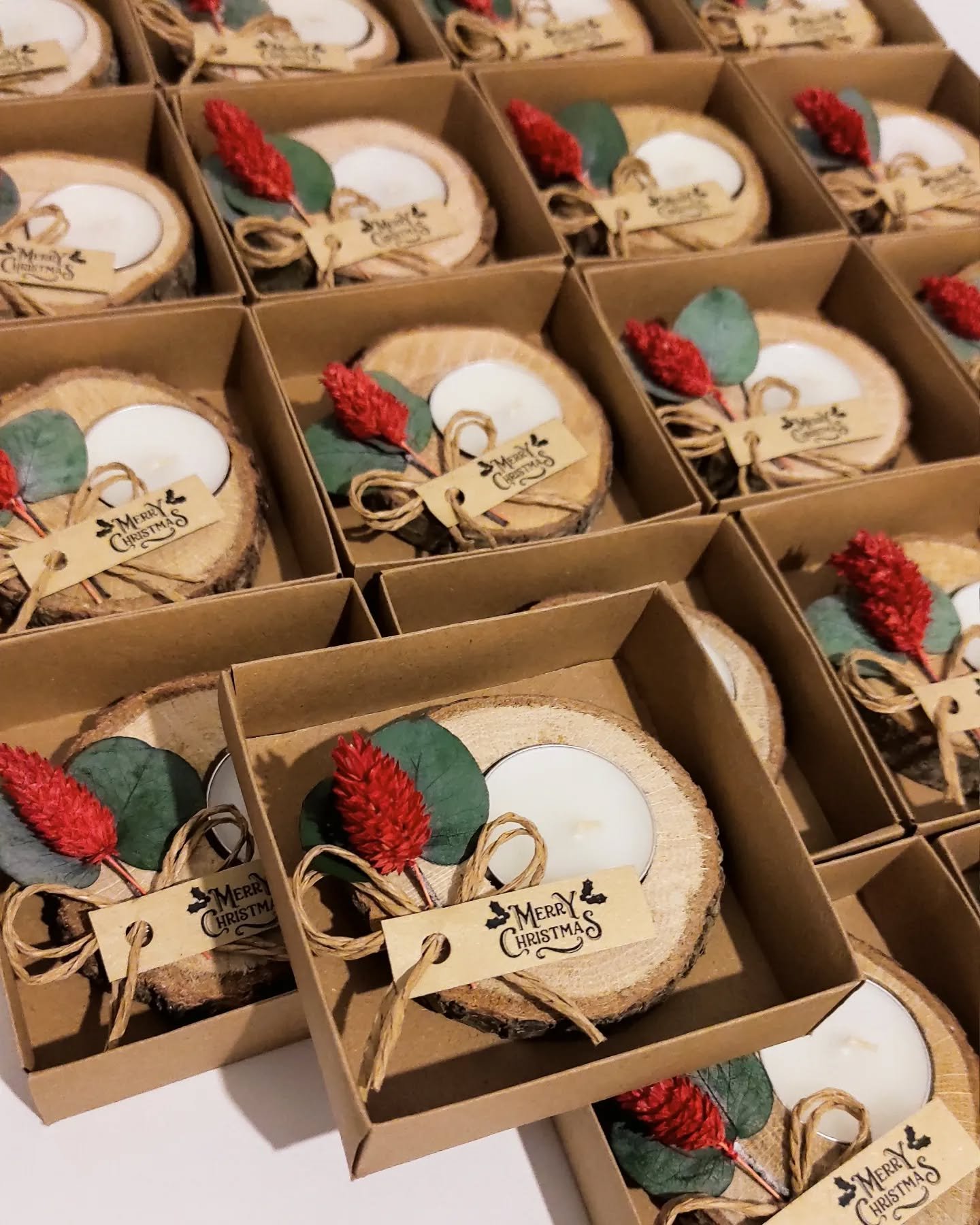 20 Bulk Christmas Gift Ideas | Affordable & Thoughtful Holiday Gifts ...